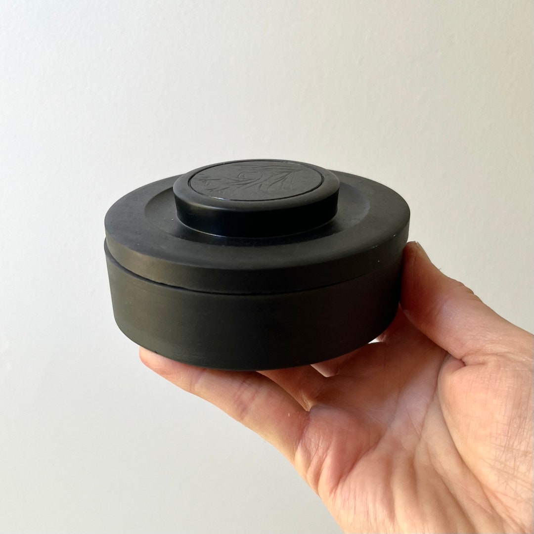 Circular 4 Calligraphy Inkstone With Knob Handle Lid, Chinese or ...