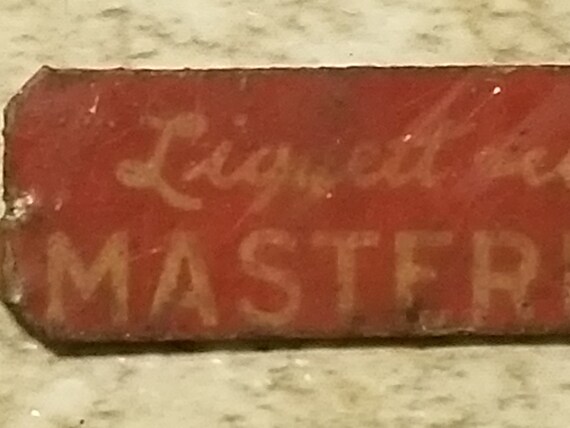 Leggitt and Myers Masterpiece - Tobacco Pin - Pinback… - Gem