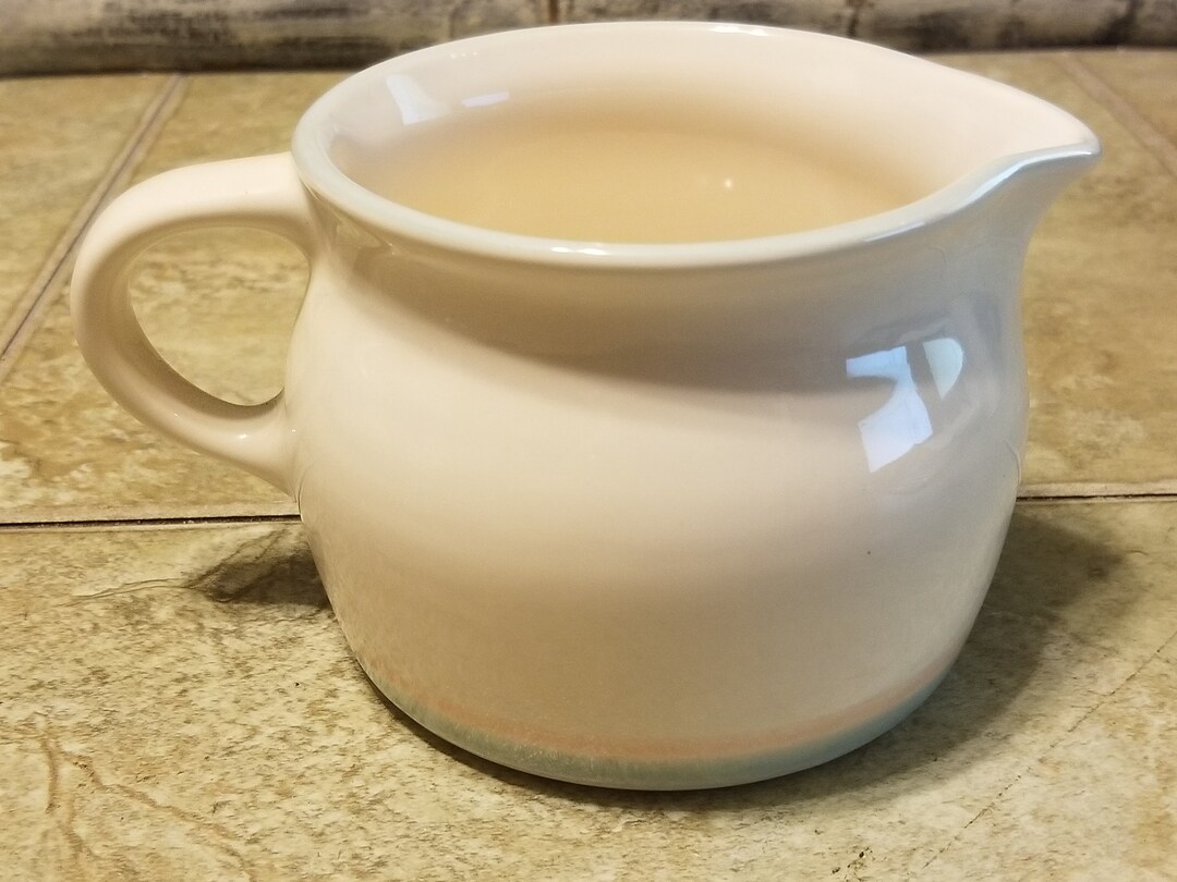 Pfaltzgraff Aura Pink Gravy Boat Pitcher Item 5093-26 - Etsy