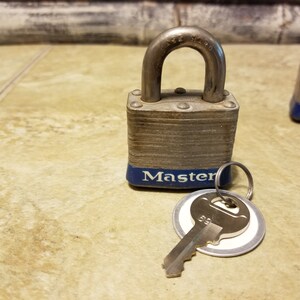 Vintage Locks With Keys Set of 4 Master Lock Item 5229-1 - Etsy