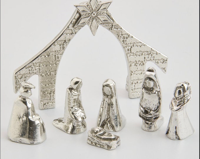 Miniature Nativity Set, Mary, Joseph, Baby Jesus, Stable, the Three ...