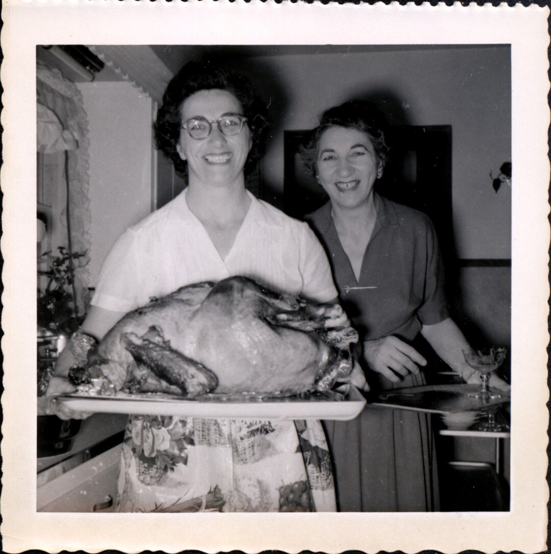 Vintage Thanksgiving Turkey Photo: 1955 Palisades Park, NJ (digital ...