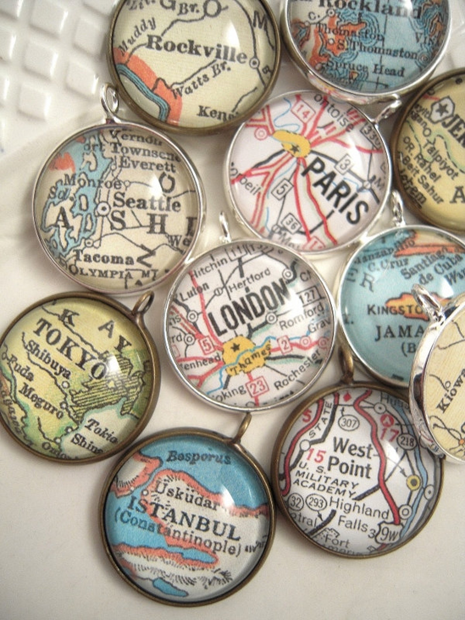 Vintage Map Charm: Custom City Pendant, Personalized Gift - Etsy