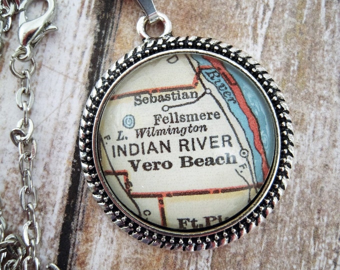 Custom Map Jewelry, Vintage Vero Beach Florida Map Pendant Necklaces ...