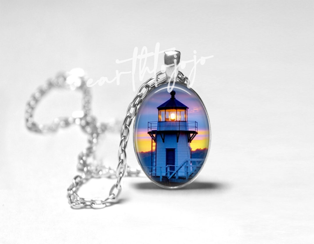 Lighthouse Silver Plated Medium Oval Glass Top Pendant With Chain USA ...
