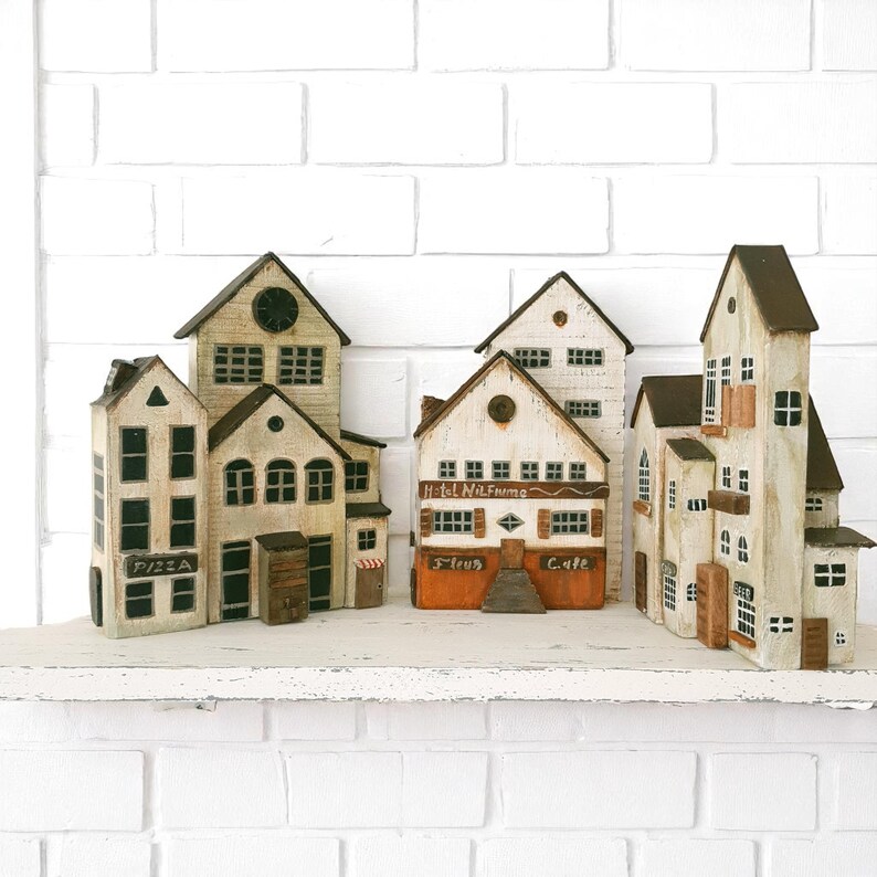 Rustic Wooden House Tabletop Set : 3 Double-sided Miniature English ...