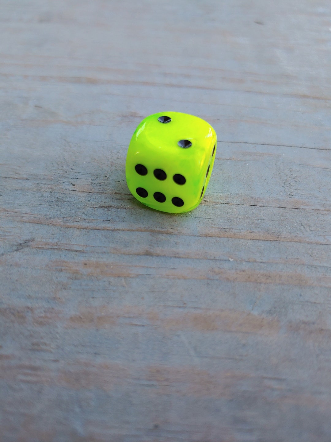 1 Green Die With Black Pips Standard Size 16mm Rounded Corners Six ...