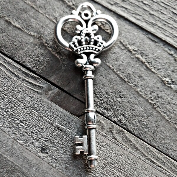 Vintage Skeleton Key - Etsy