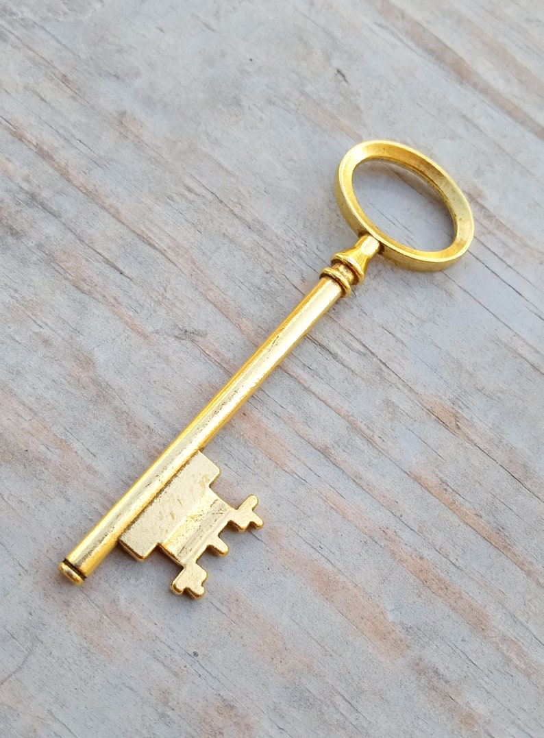 Large Skeleton Key 1 Pc Antiqued Gold Key Ornate Steampunk - Etsy