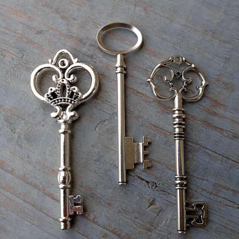 Old Keys Vintage - Etsy