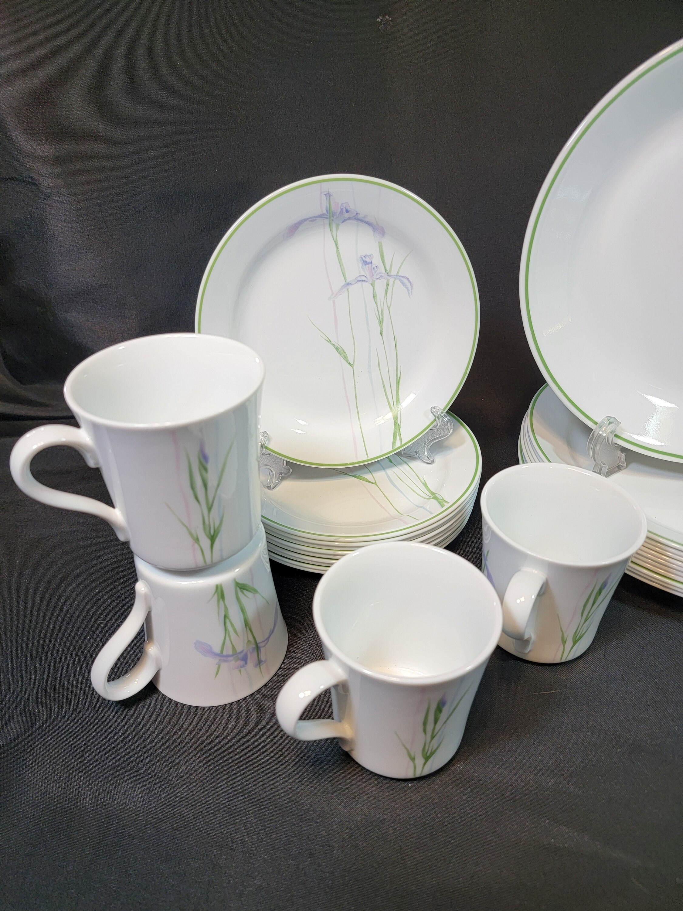 Corelle Shadow Iris Dinnerware 33 Pieces, Service for 8 - Etsy