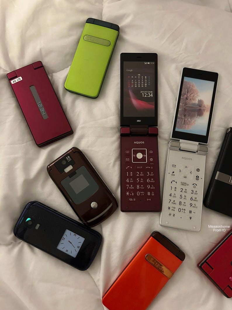 2000s Style Japanese Mock-up Flip Phones - Etsy