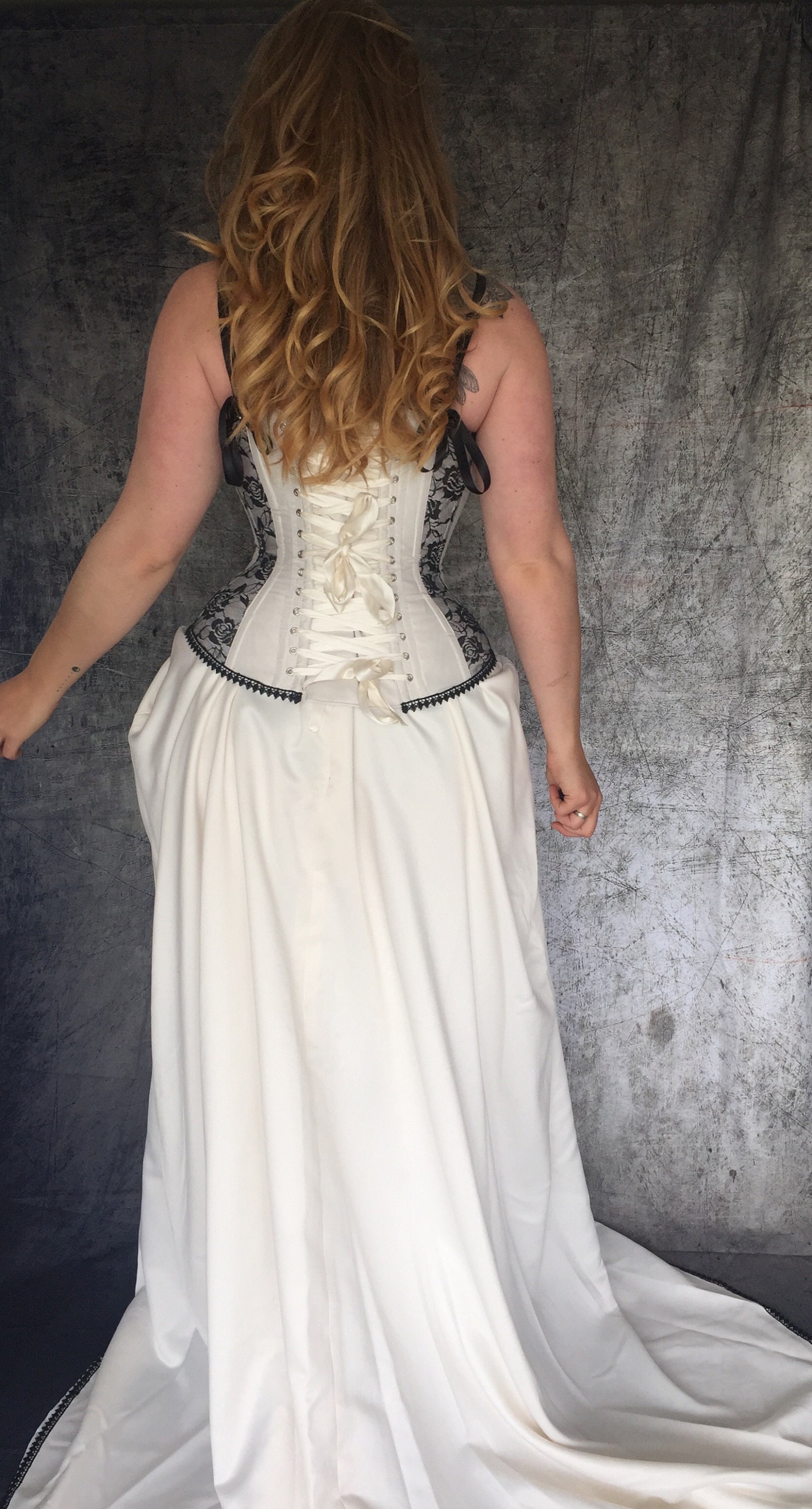 SALE. Alternative Ivory and Black Wedding Dress. UK 14/16 - Etsy