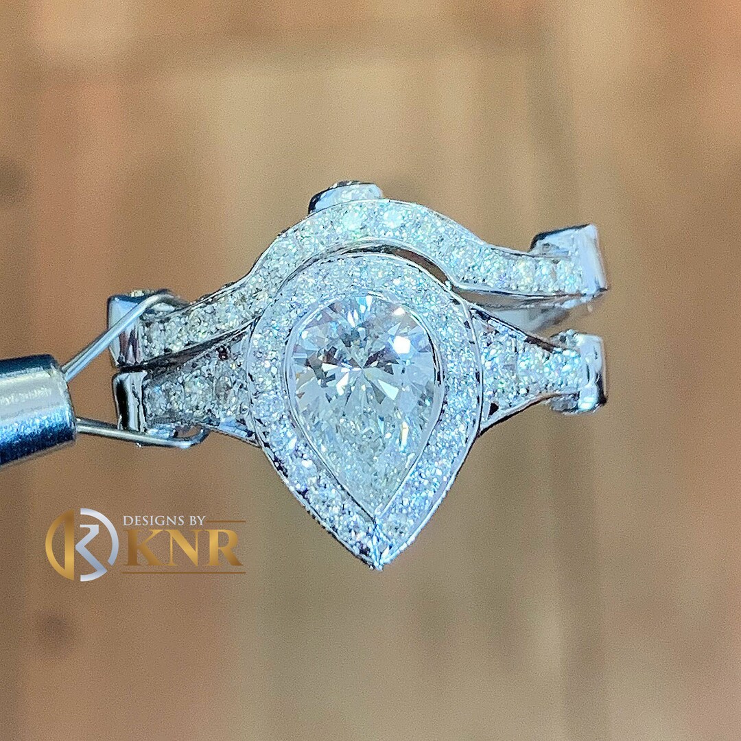 14K Solid and Heavy White Gold Pear and Round Cut Natural Diamonds ...