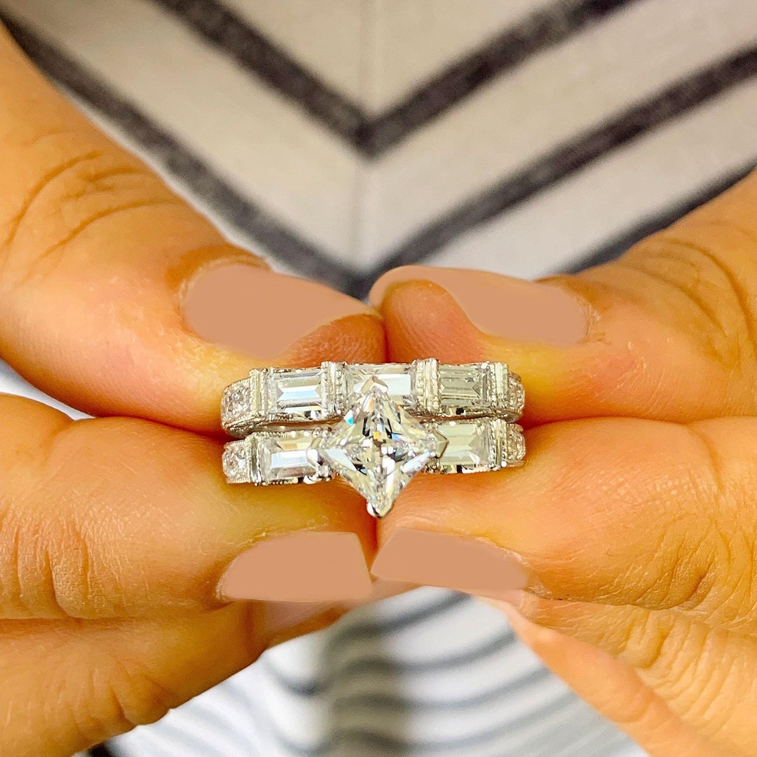 Kite Style Princess Cut and Round and Baguettes Cut Sides Moissanite ...