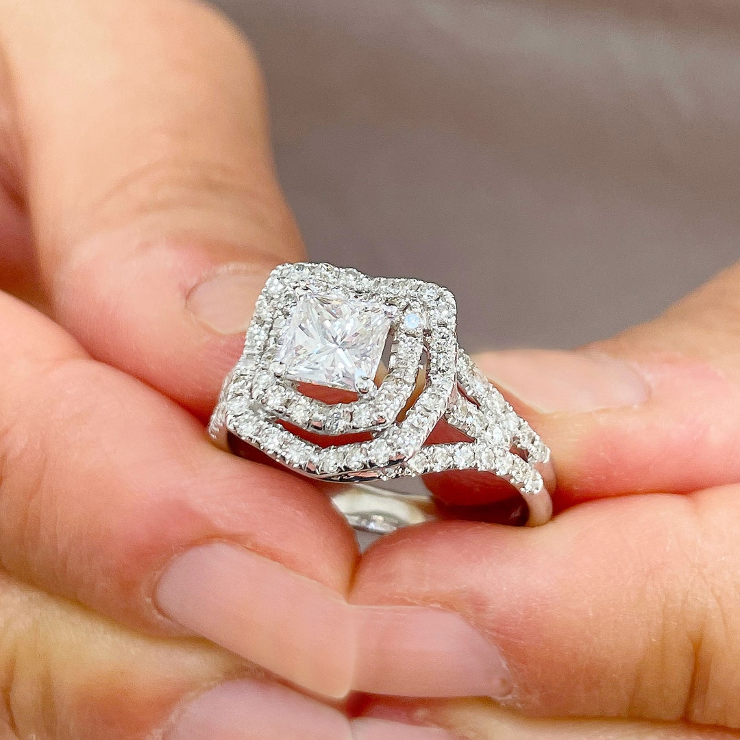 GIA Certified Princess Cut Center and Round Cut Sides Natural Diamond ...