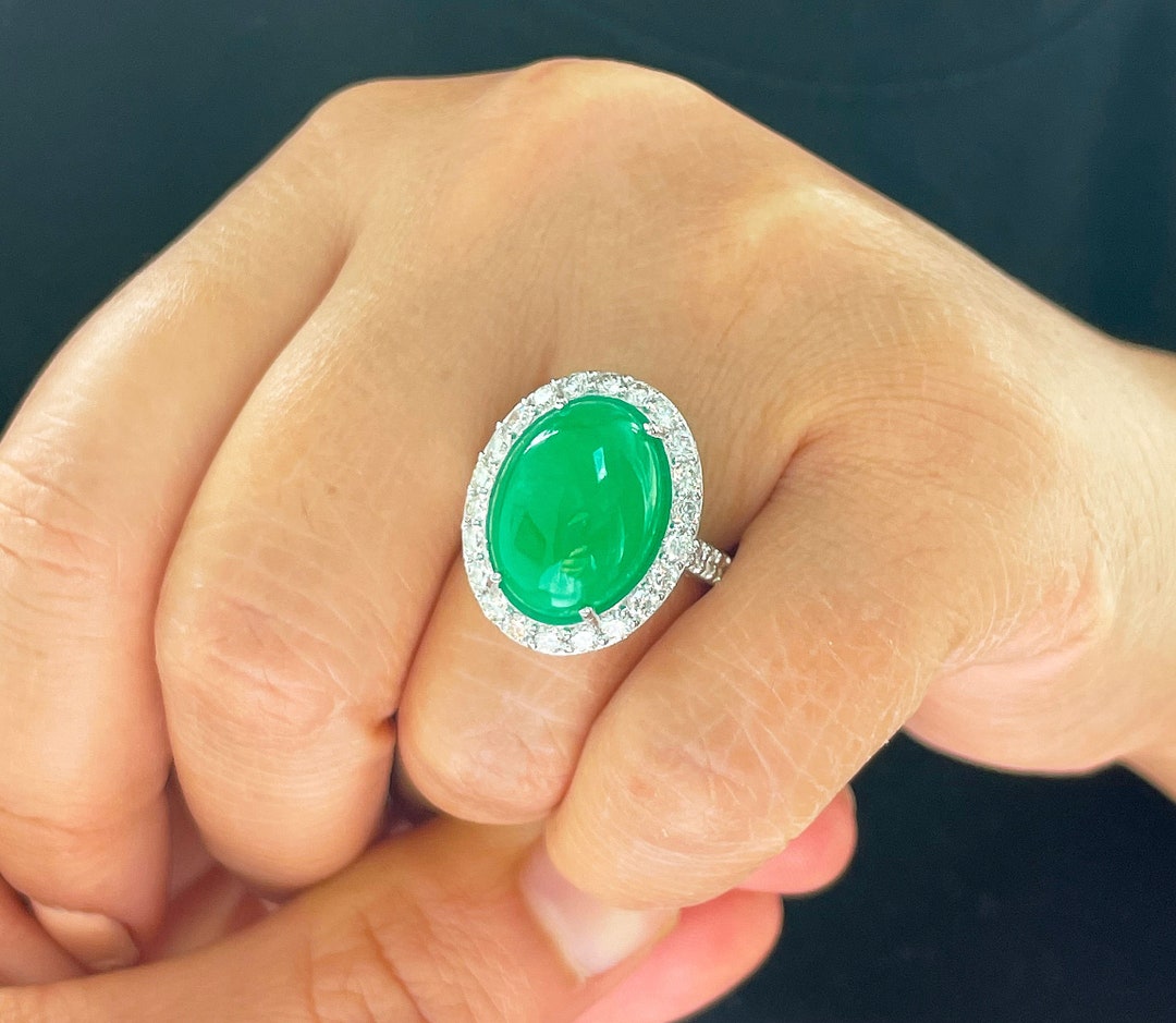 Oval Shape Natural Jade and Round Cut Natural Diamond Deco Style ...
