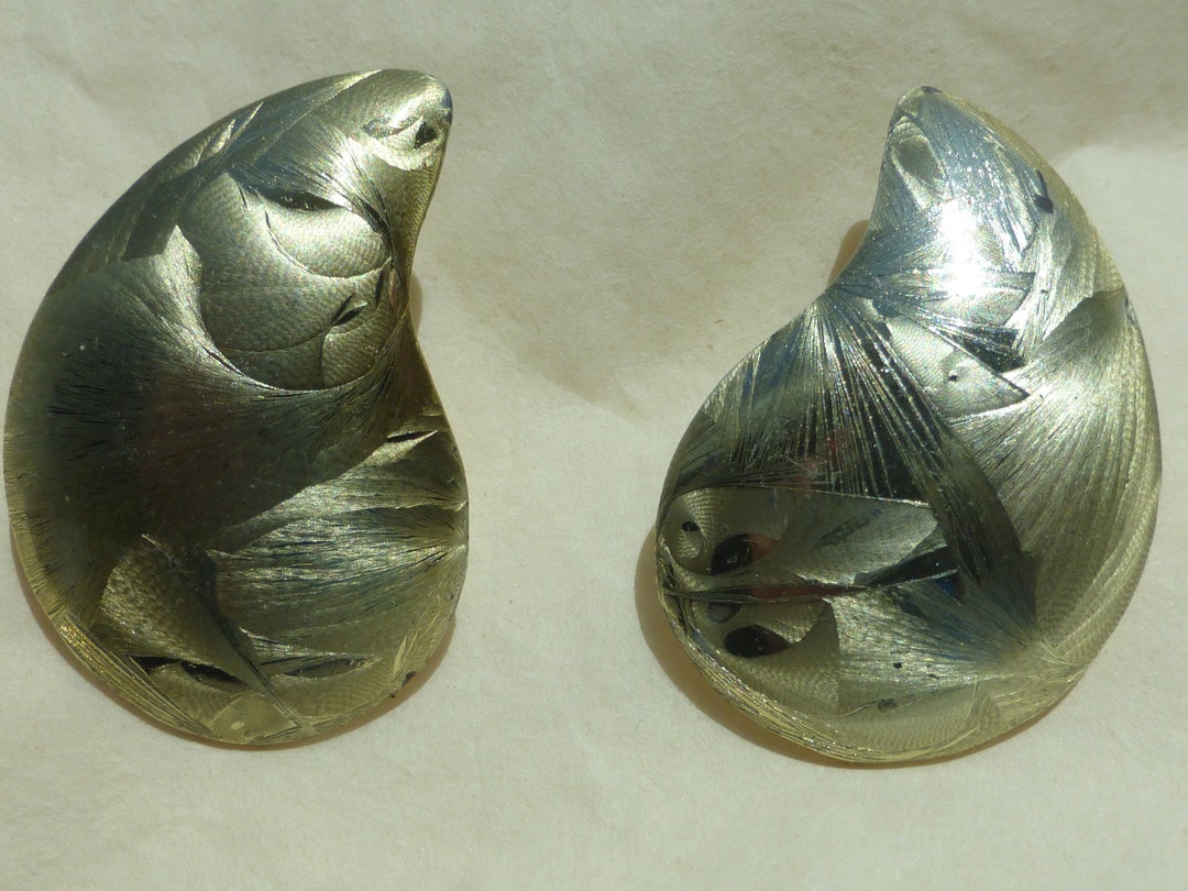 Bold Brushed Gold Apostrophe Vintage Earrings - Etsy