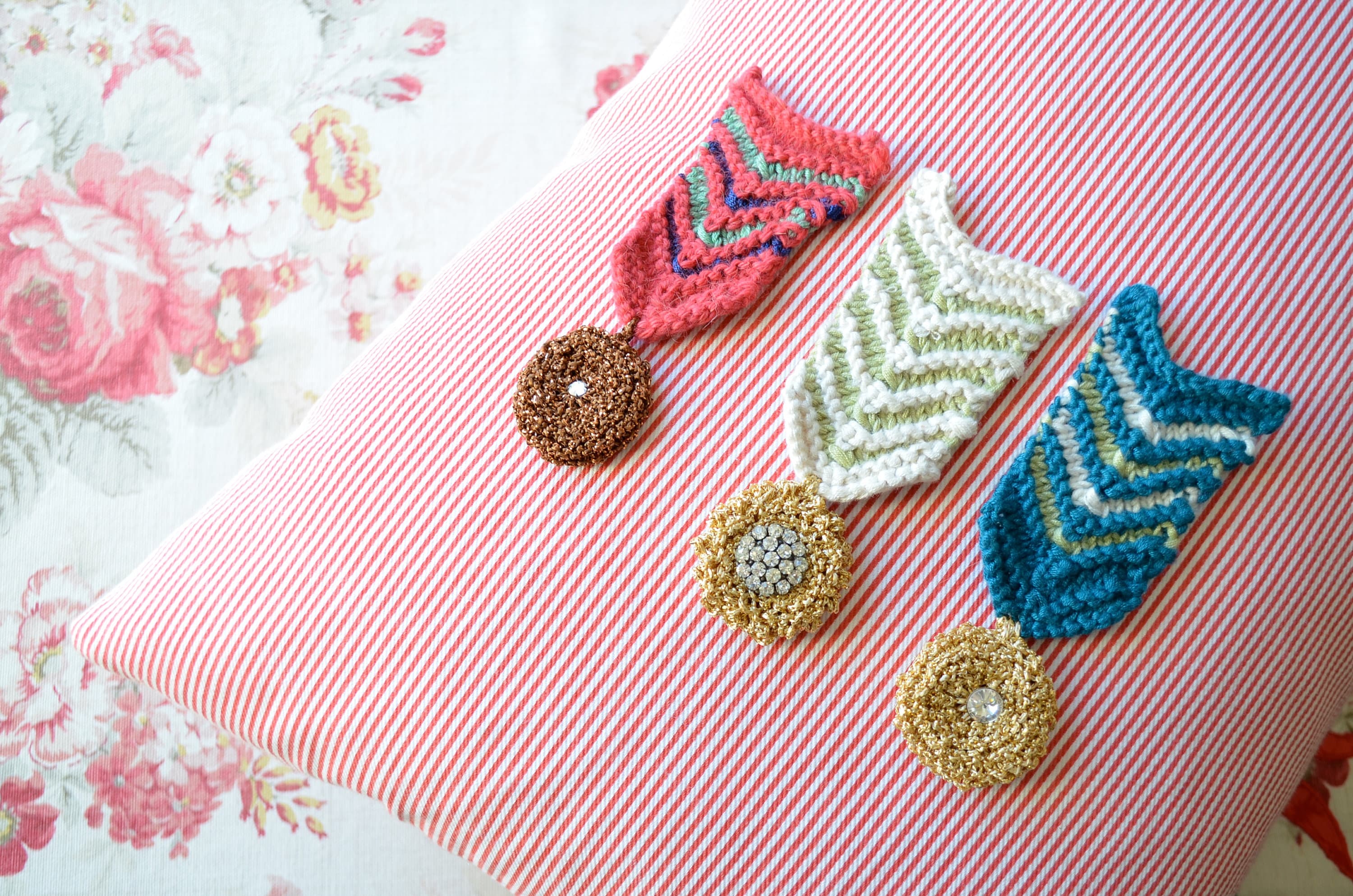 Hand Knitted Military Medal Badge/brooch PDF Knitting Pattern DIY Make ...