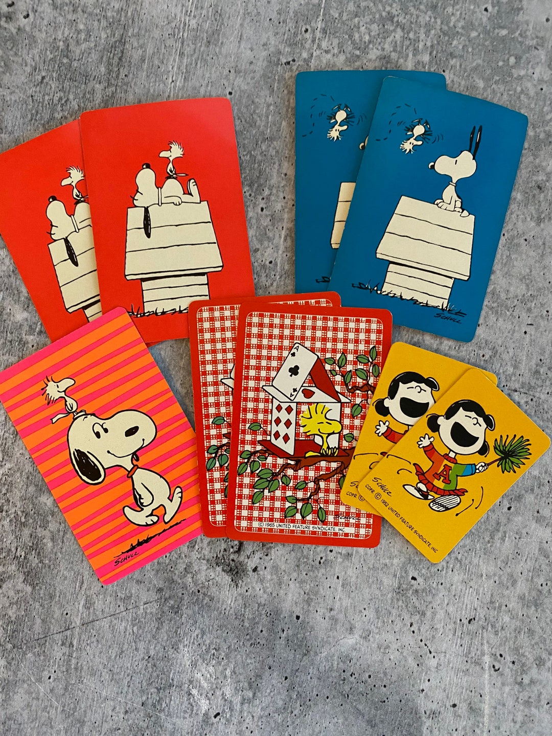 Snoopy and the Peanuts Gang Instant Collection of Vintage Playing Cards ...