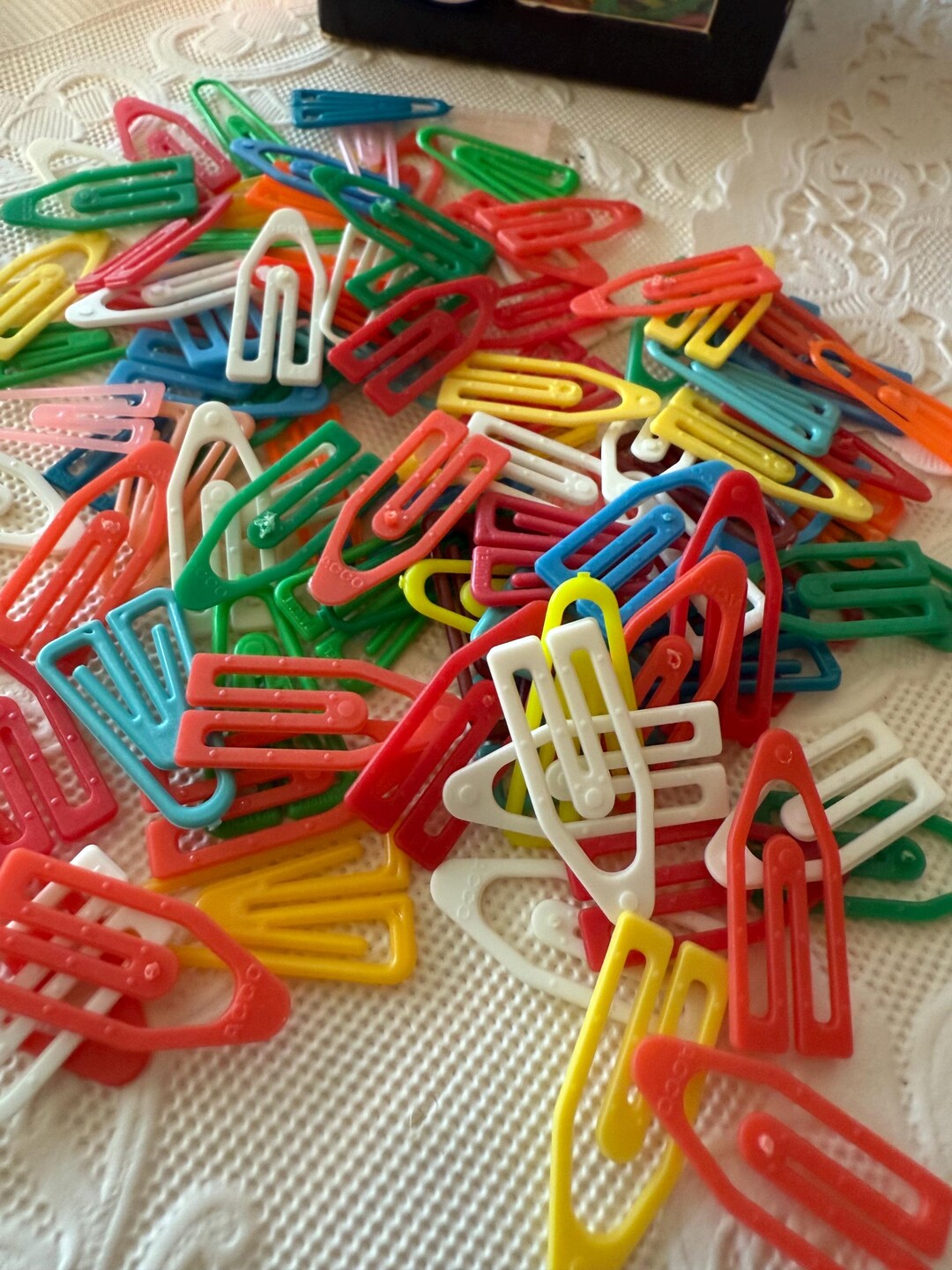 15 Vintage Plastic Paper Clips for Junk Journals Tags Office School ...