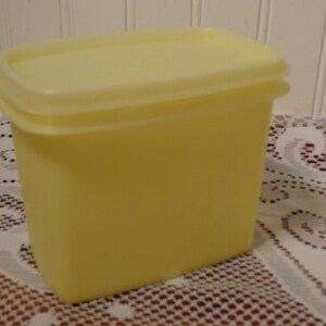Tupperware Shelf Saver Container in Yellow - Tupperware Container #1243 ...