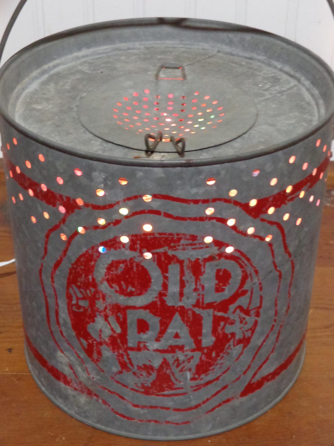 Vintage Metal Minnow Bucket With Christmas Lights - Rustic Christmas ...