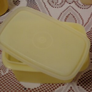 Tupperware Shelf Saver Container in Yellow - Tupperware Container #1243 ...