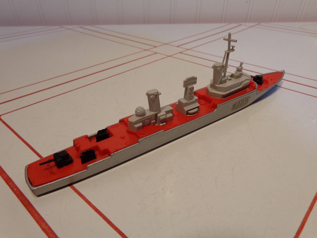 Matchbox Sea Kings Frigate Toy 1976 Matchbox Superfast Sea Kings ...