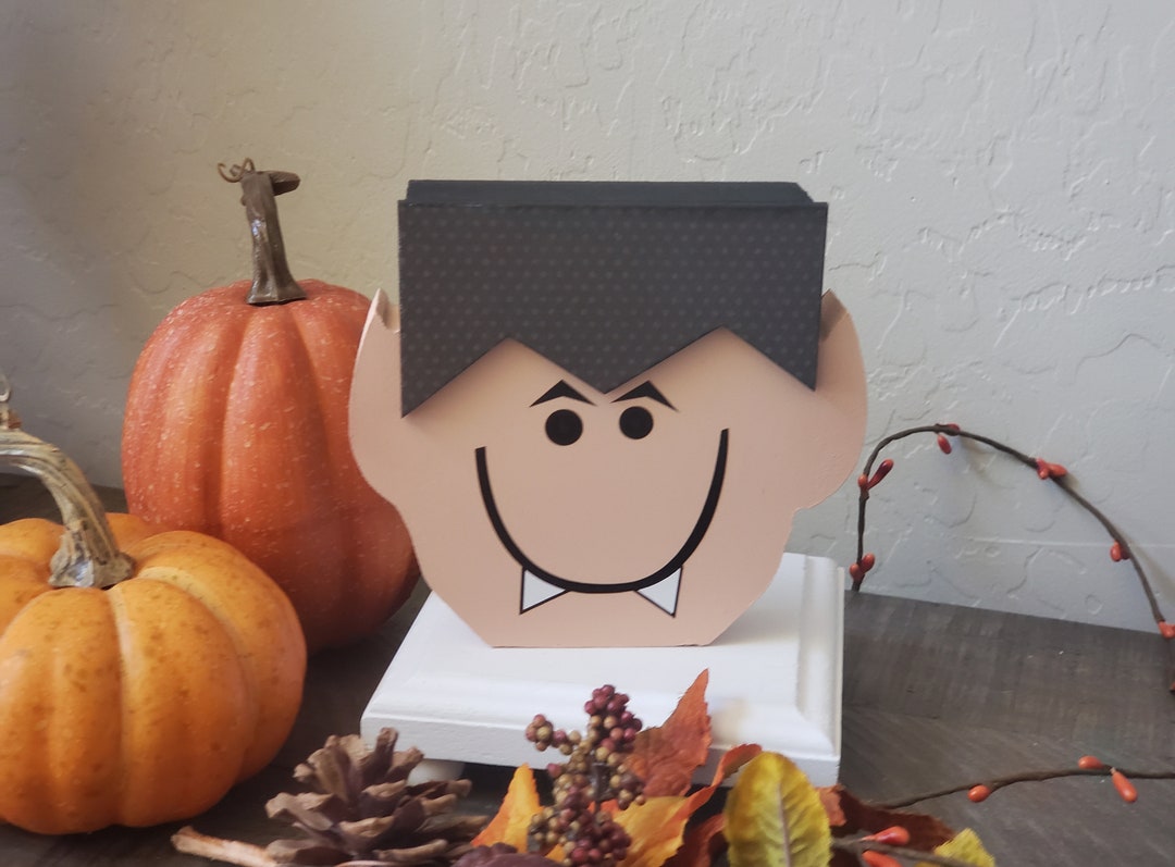 Wooden Dracula, Halloween Decor, Halloween Decoration, Halloween Tier ...