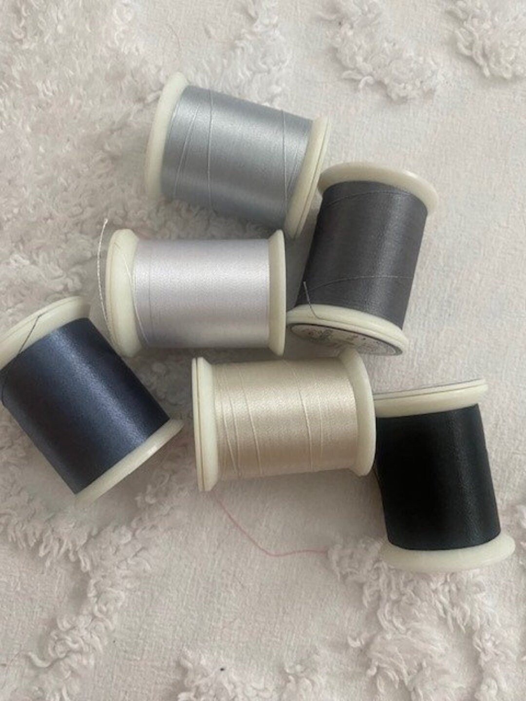 Magnifico Superior Threads, NEW, 6 Count, Sewing, Seamstress, Crafting ...