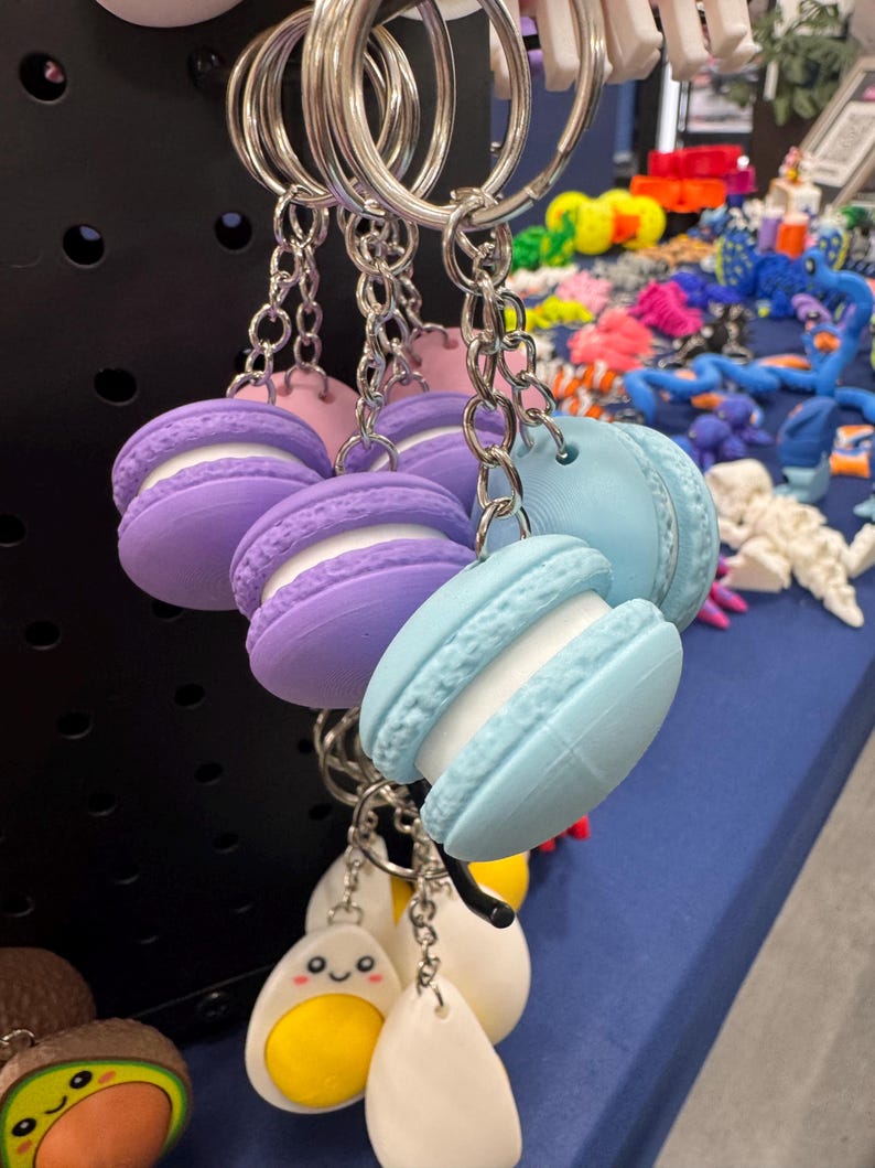 3D Printed Macarons Fidget Keychain Clicker Toy Party Favor Gift Birthday Wedding or Corporate ...