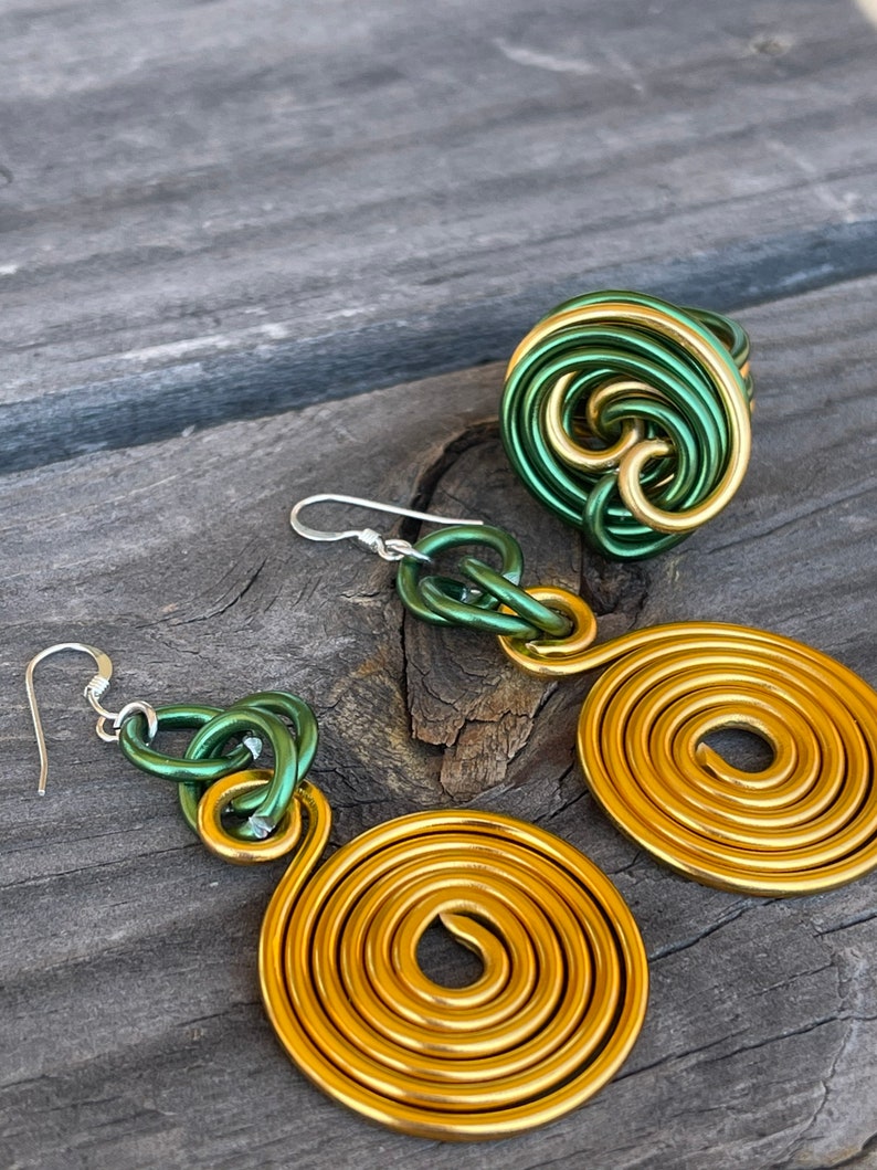 Gold and Green Chi ETA Phi Wire Earrings With Sterling Silver - Etsy