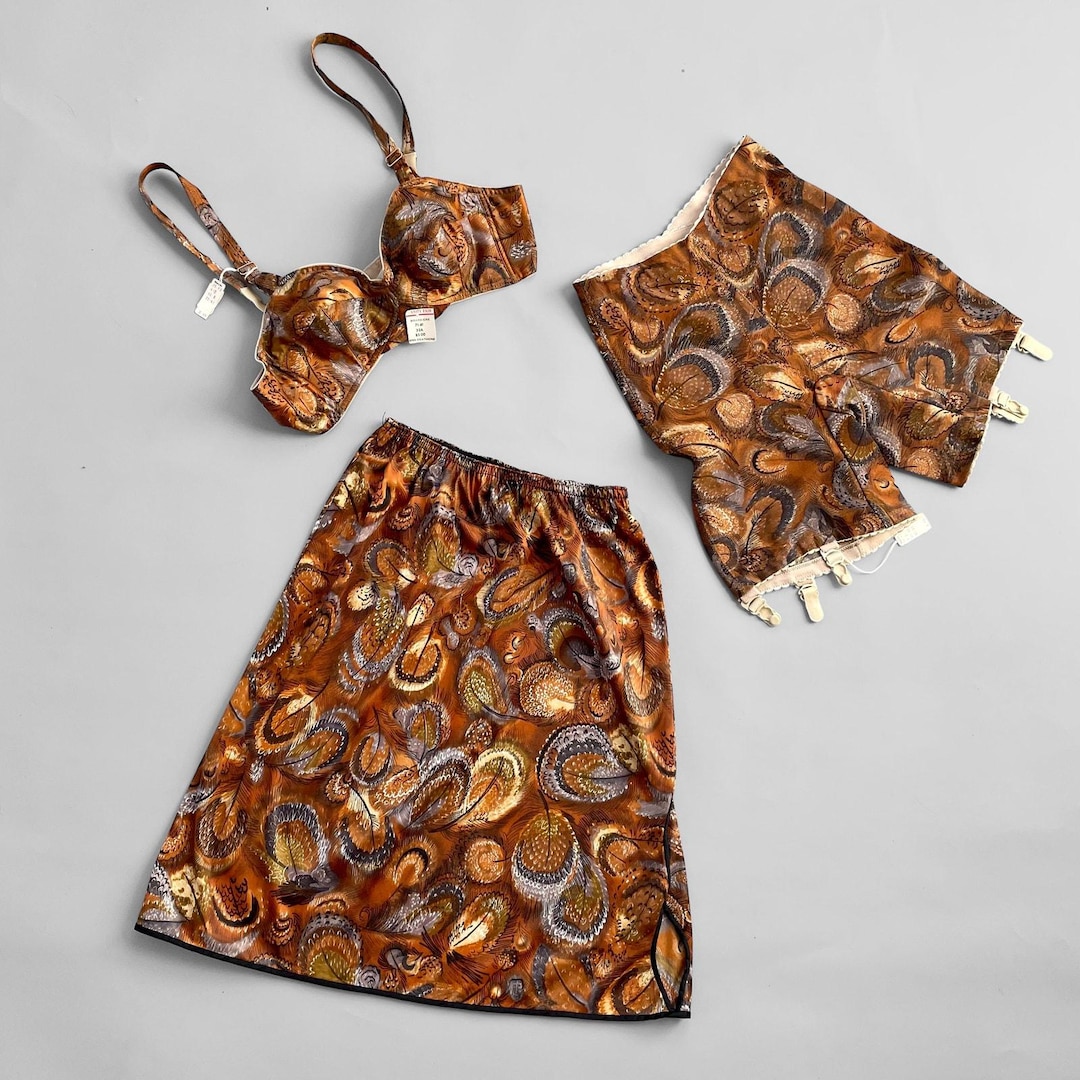 60s Feather Print Vintage Lingerie Set 3 Piece NWT Dead Stock Bra Slip ...