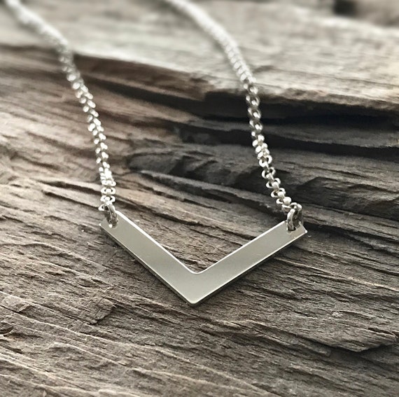 Silver V Necklace Sterling Silver Minimalist Jewelry Geo | Etsy