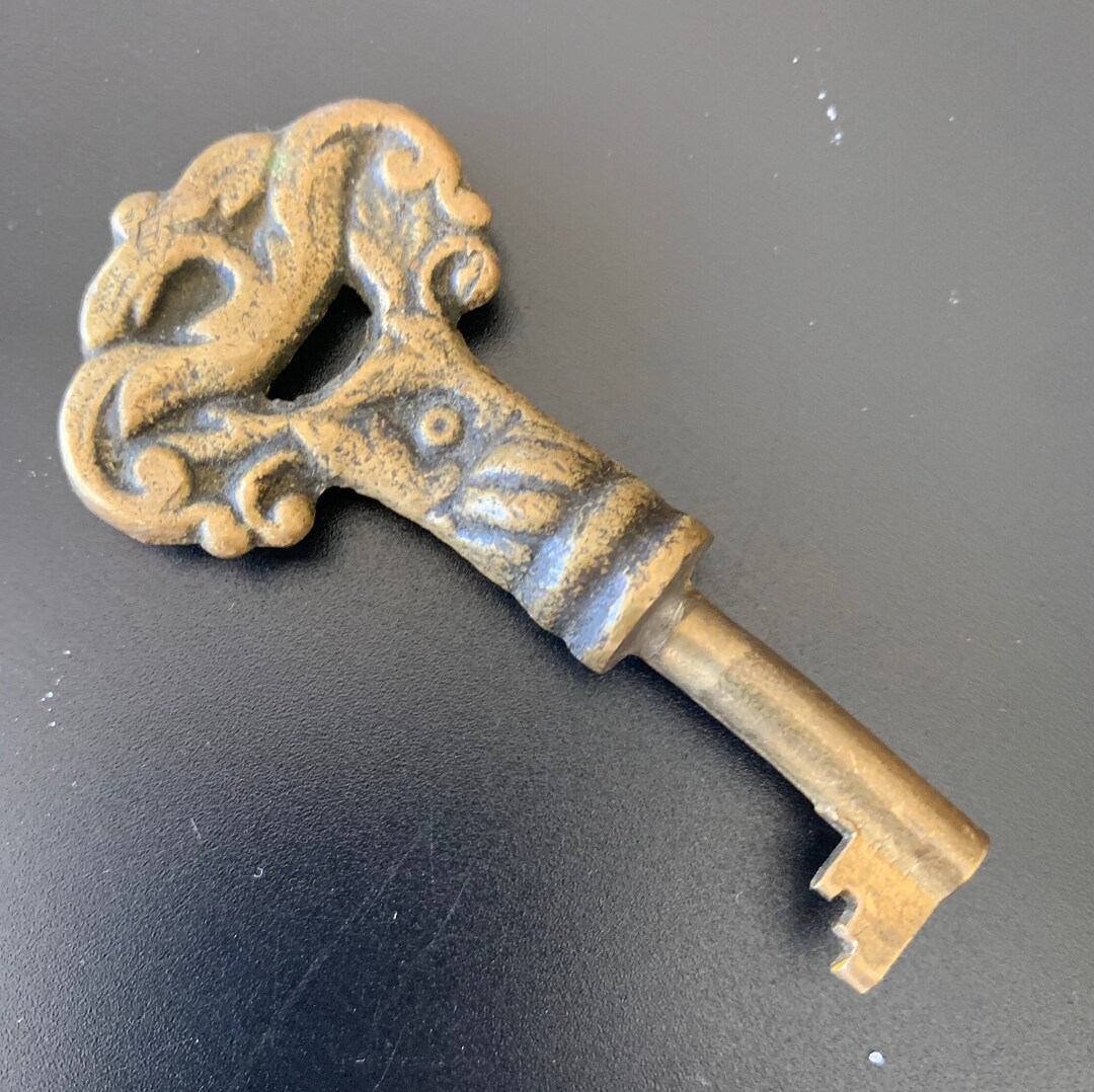 Vintage Ornate Brass Skeleton Key Steampunk Hardware Restoration ...