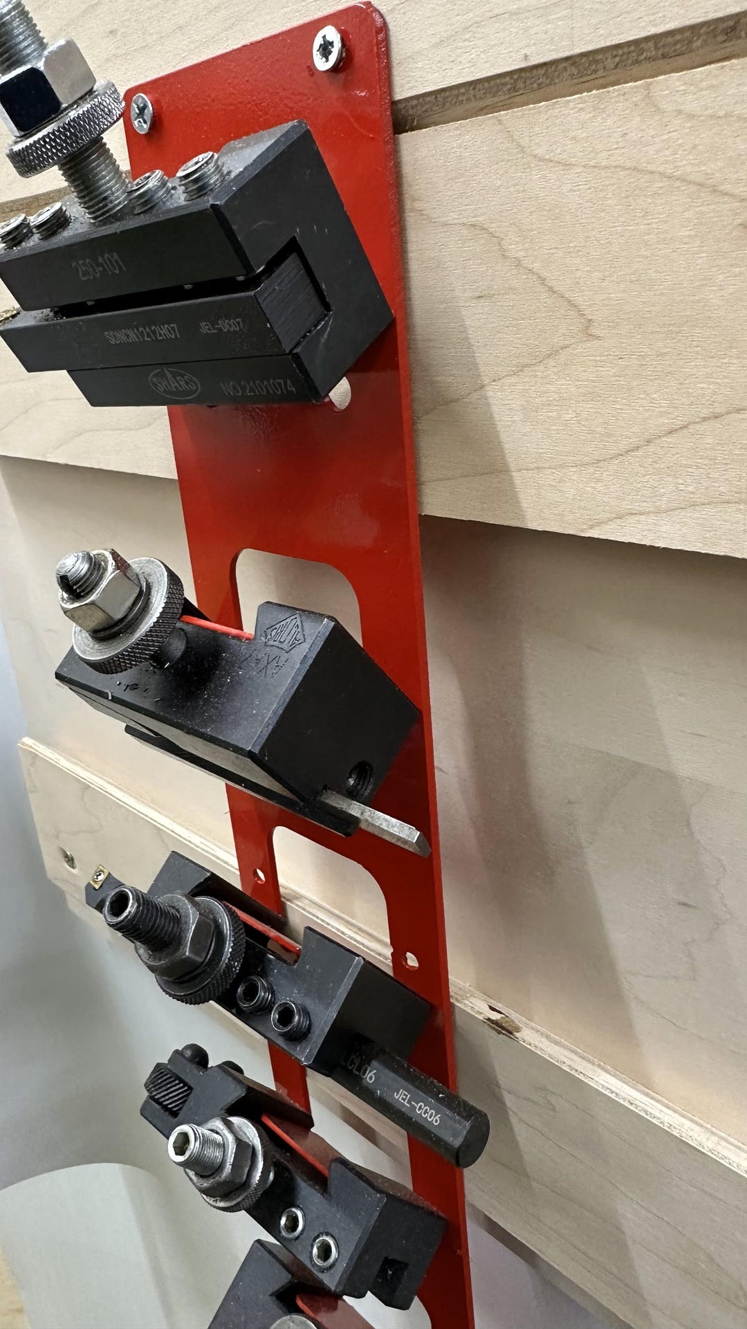 Quick Change Lathe Tool Holder: Machinist Tool Storage, Wall Mount, 16g ...