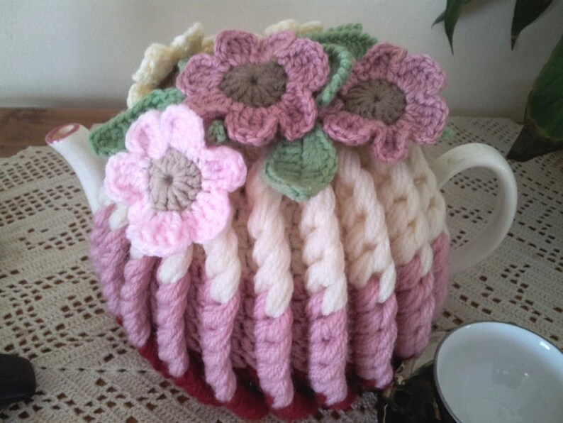 Digital English Country Crochet Tea Cosy With Daisy and Leaf - Etsy