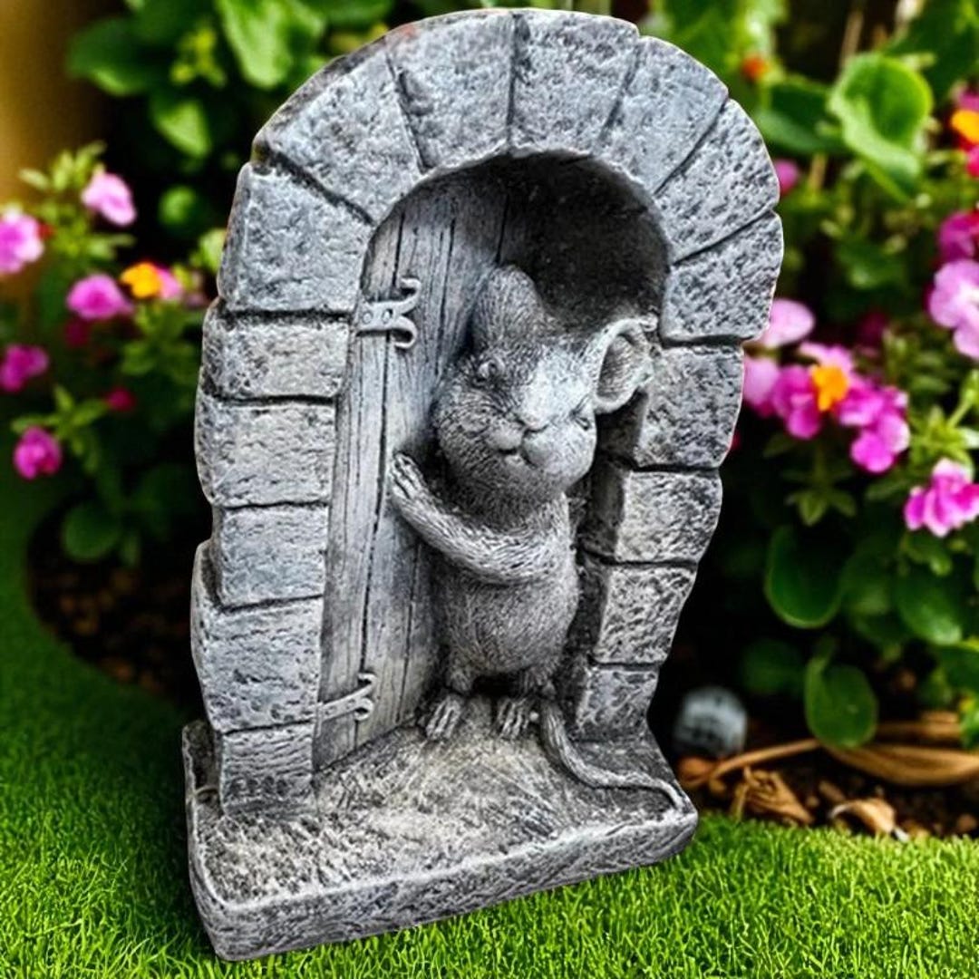 Resin Mouse Garden Statue: Rustic Outdoor Decor Figurine - Etsy