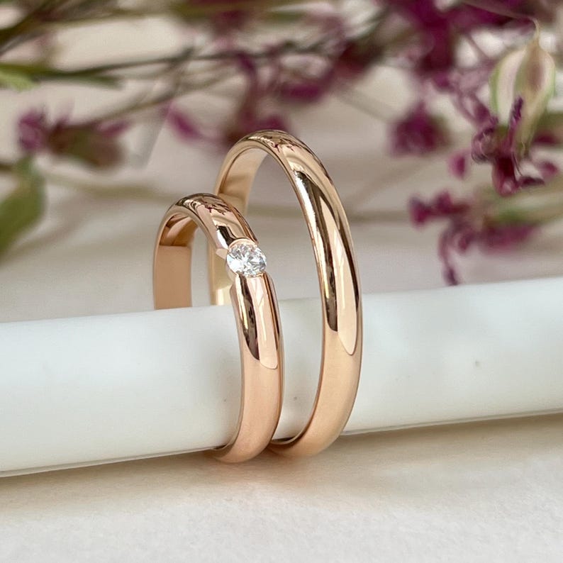 Minimalist 14k Red Gold Wedding Ring Set: Diamond Women's Band - Etsy