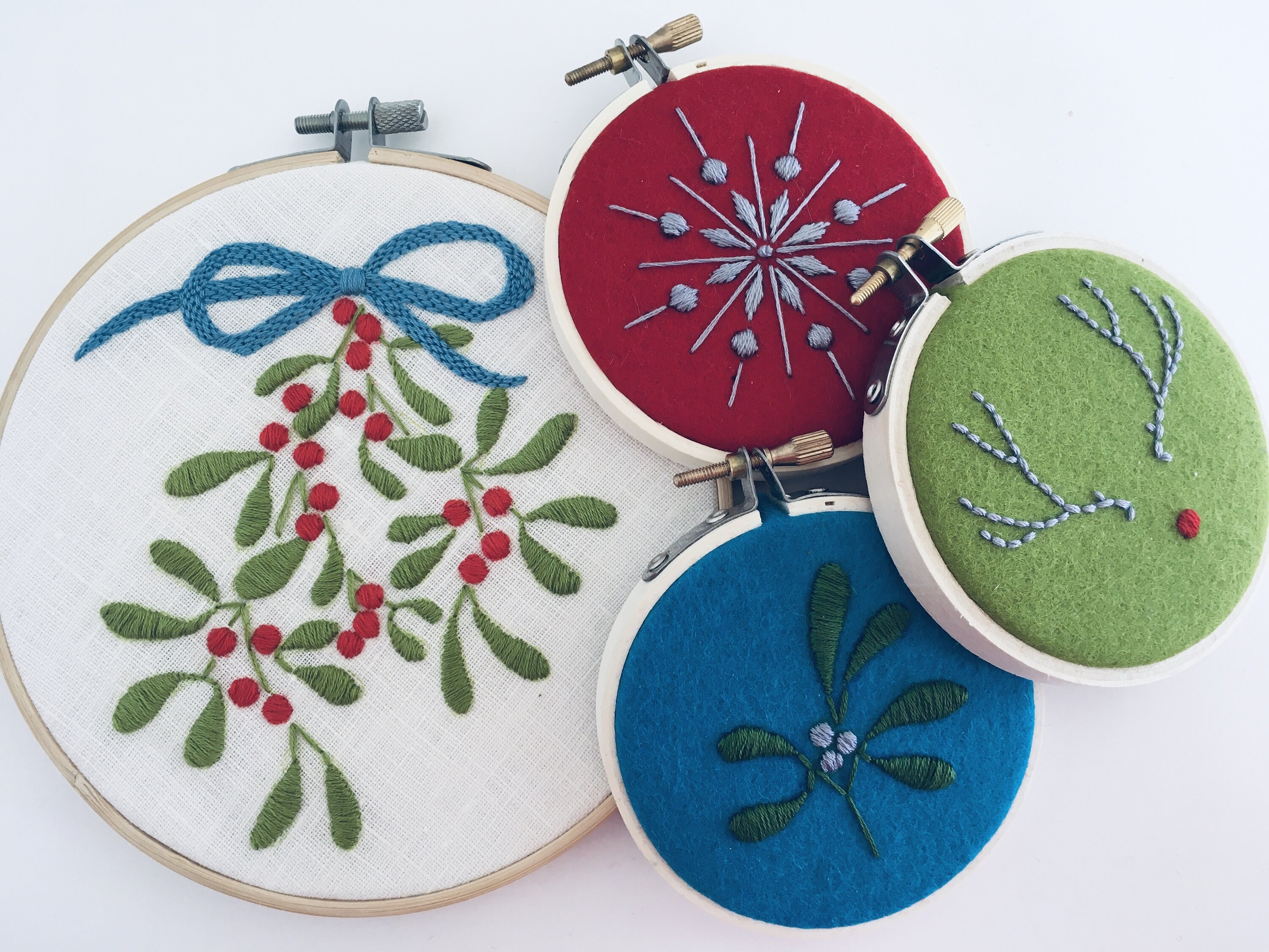 Mistletoe Embroidery PDF Pattern by Mlmxoxo. Modern - Etsy