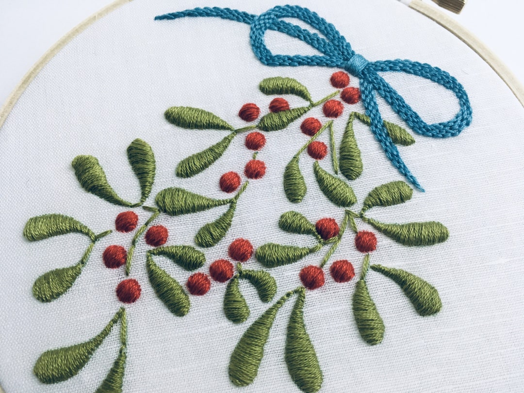 Mistletoe Embroidery PDF Pattern by Mlmxoxo. Modern Embroidery ...