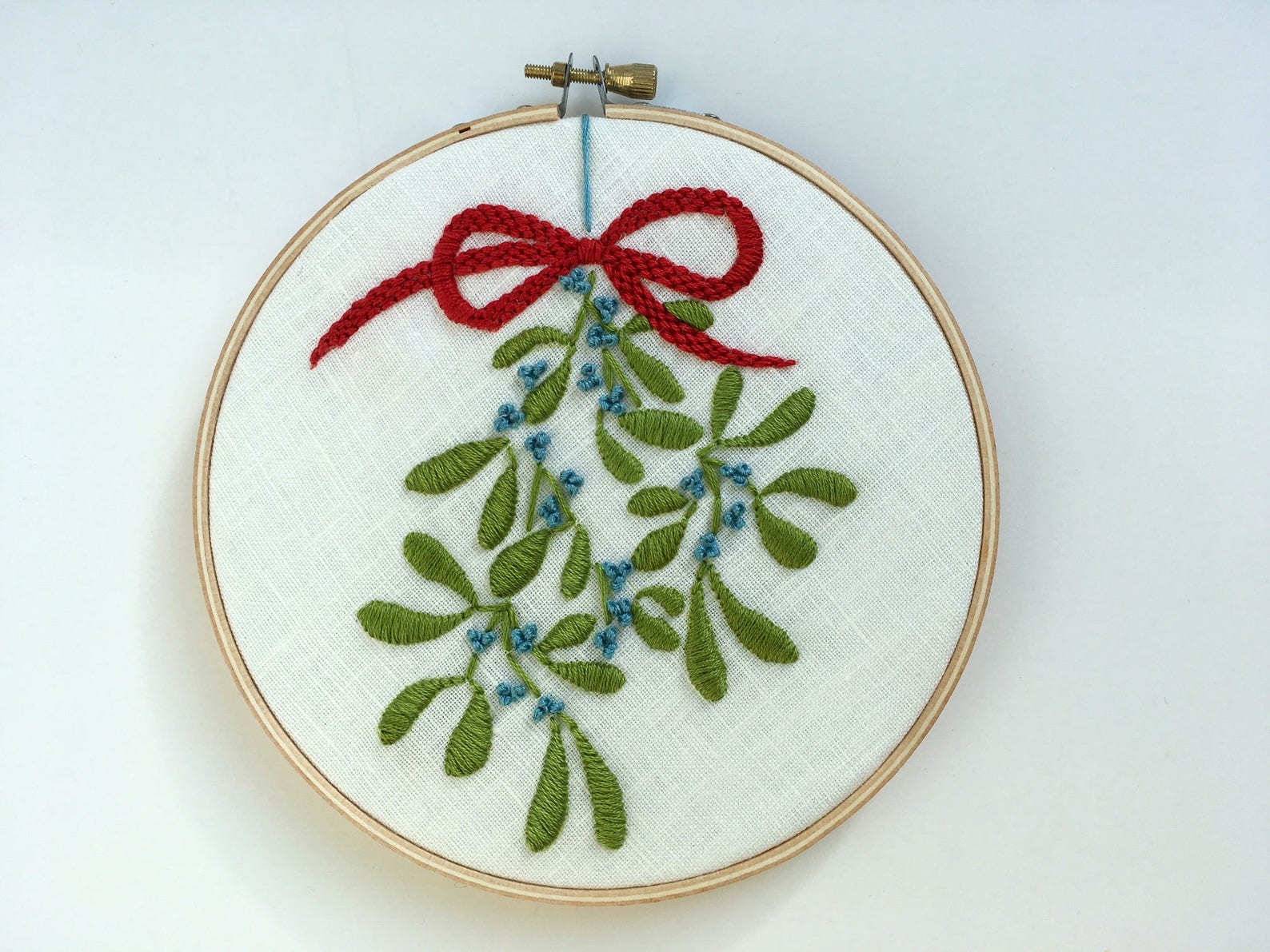 Mistletoe Hand Embroidered by Mlmxoxo. Christmas Decoration. - Etsy