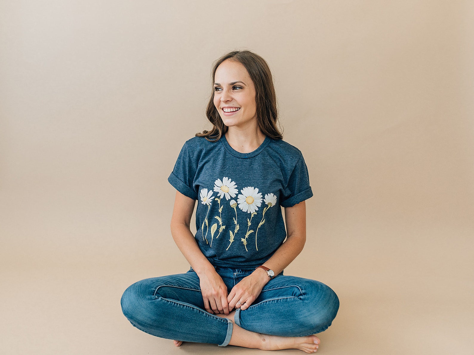 Simple Daisy Graphic Tee Simple Floral Graphic Tee Floral - Etsy