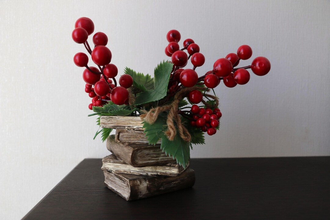 Mini Book Stack Vase – Gypsum Holder for Pens, Brushes, or Flowers - Etsy
