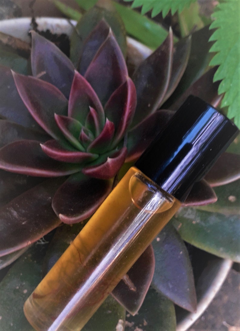 Greek Goddess Hecate Perfume Oil Blend With Herbspure - Etsy