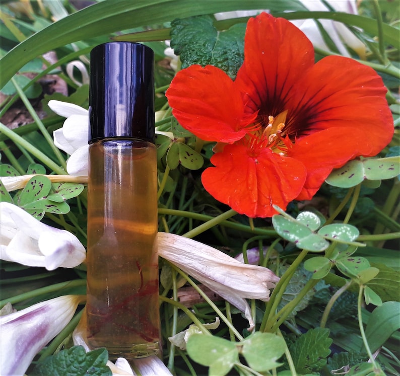 Greek Goddess Hecate Perfume Oil Blend With Herbspure - Etsy