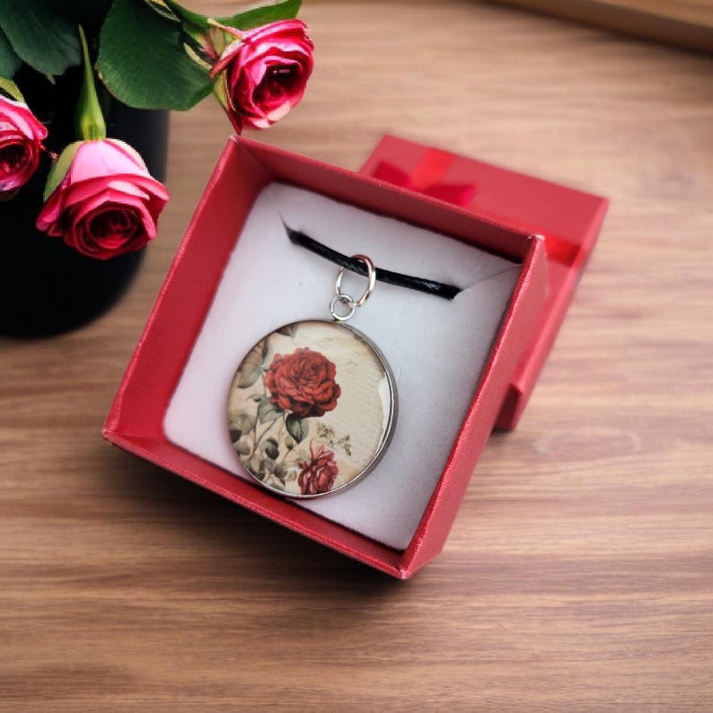 Vintage Red Rose Resin Pendant - Etsy