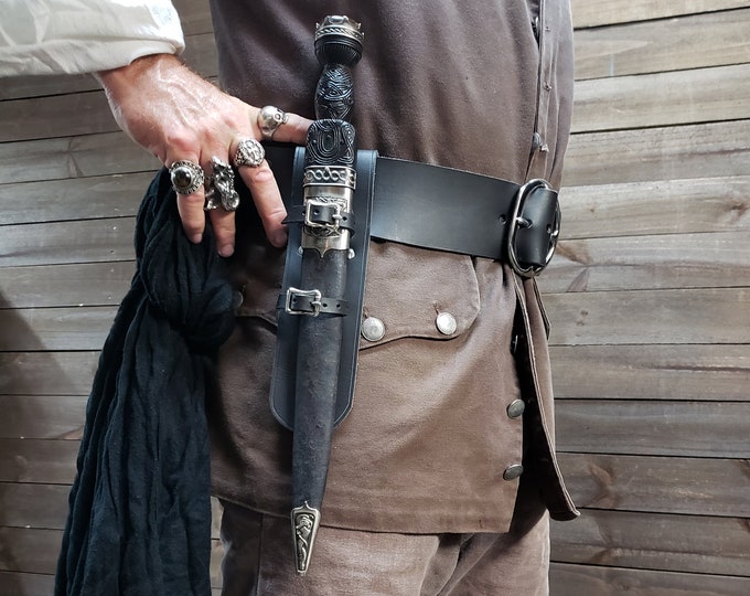 Leather Dagger Frog / Dagger Holder for Belt / Dirk - Etsy