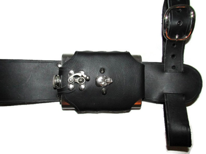 Leather Leg Flask Holster With Optional Skull Concho and Spikes - Etsy